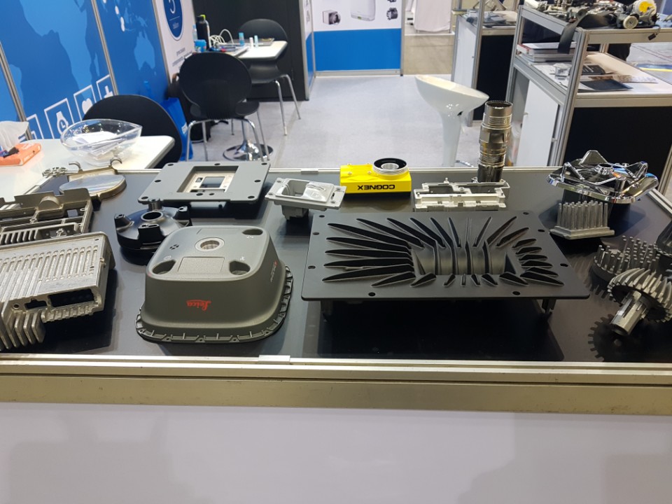 [2018 HI-TECH KOREA] 다이나캐스트, 자체 개발한 멀티슬라이드 다이 캐스팅 기술 선보여