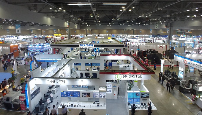 생산제조기술 조각들 한 데 모은 'SIMTOS 2018', 닷새 간 교류의 장 펼쳐져